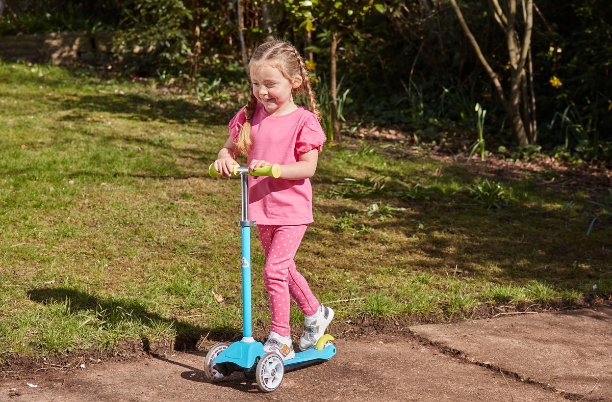 The Scooter Size Guide: Choosing The Right Kids' Scooter